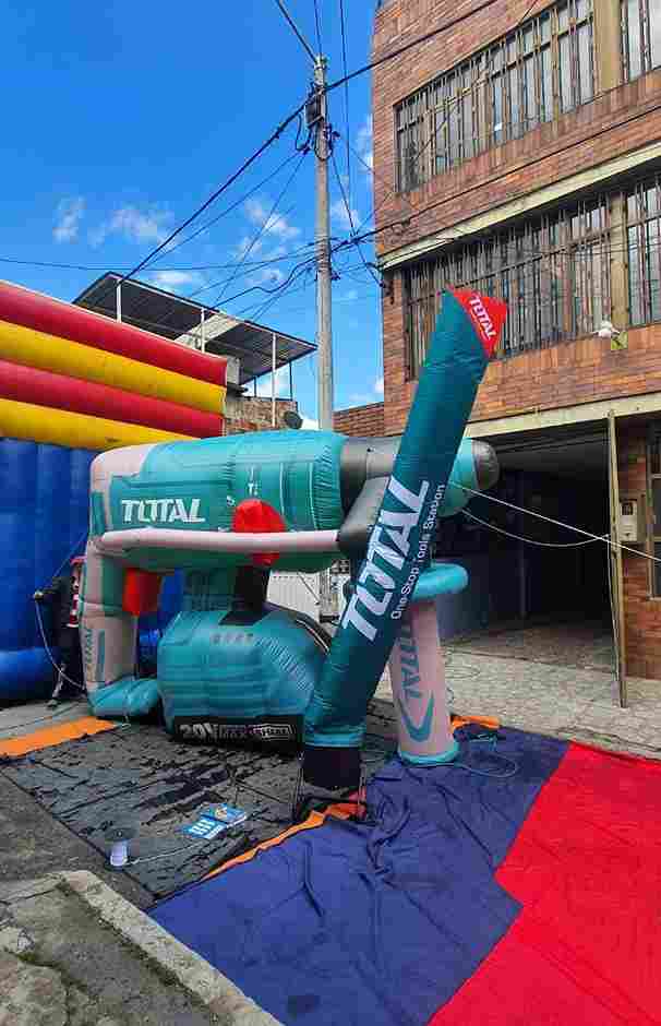 inflables publicitarios y dummien en Medellin ☎️+57-3123776310 fabrica ...